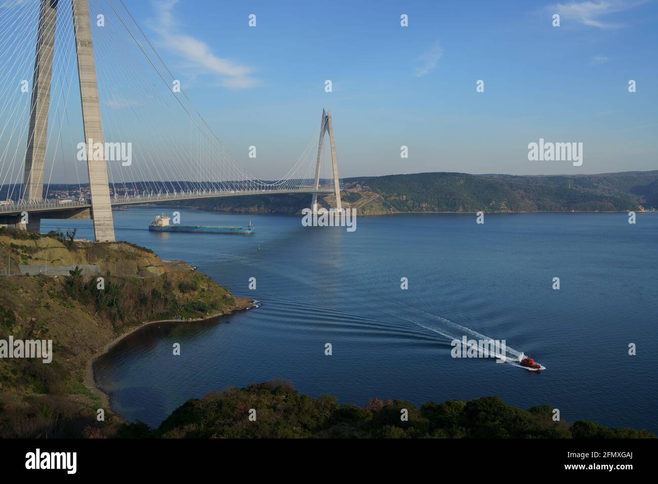 Old ship bridge hi-res stock photography and images - Alamy