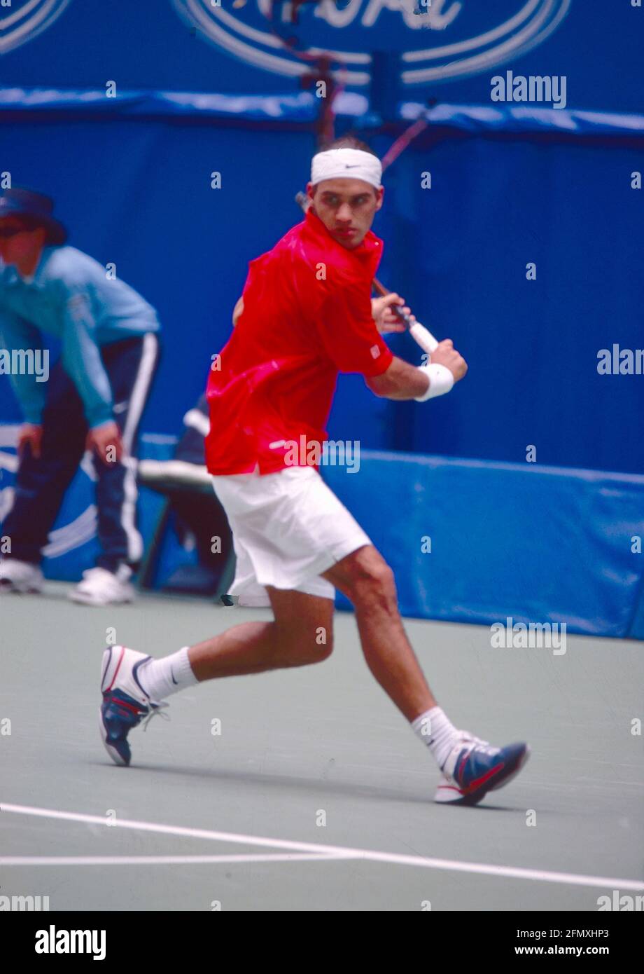 Swiss tennis player Roger Federer, 2000s Stock Photo - Alamy