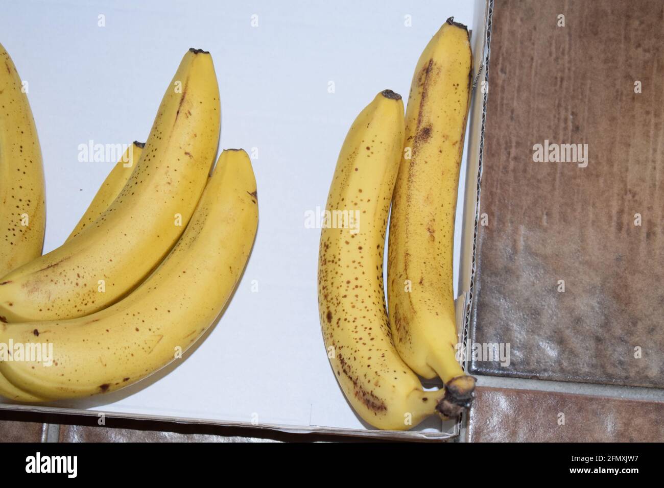 Dotted bananas hi-res stock photography and images - Alamy