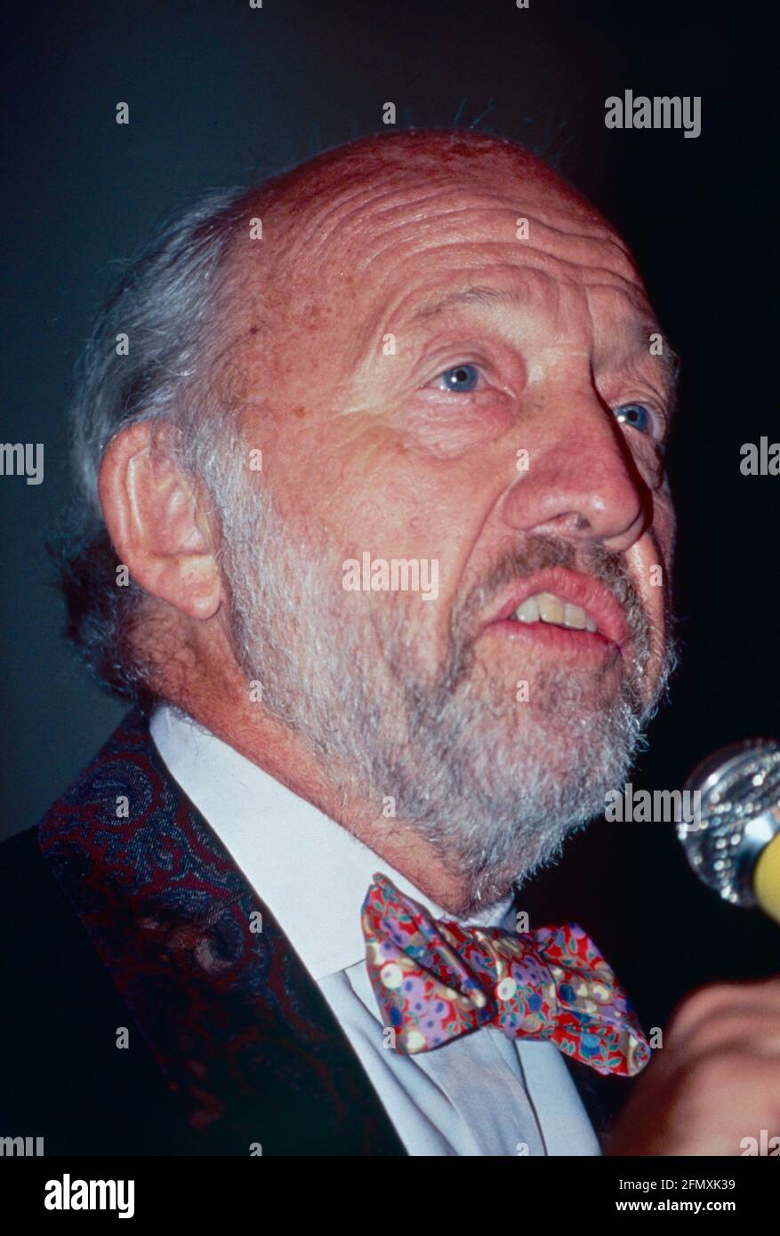 American sport journalist Bud Collins, 1993 Stock Photo - Alamy