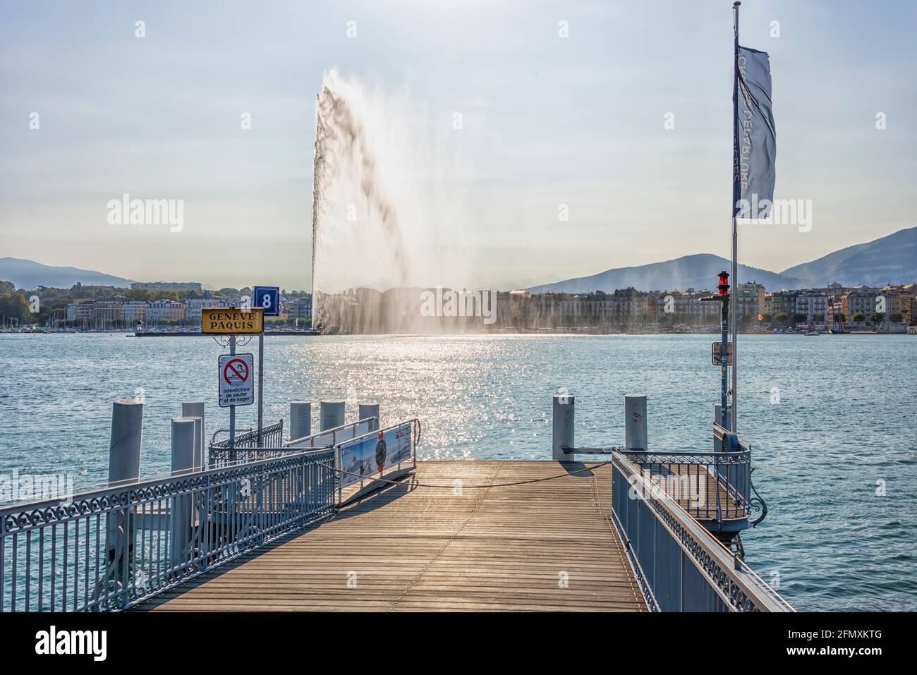 Visit geneva hi-res stock photography and images - Alamy