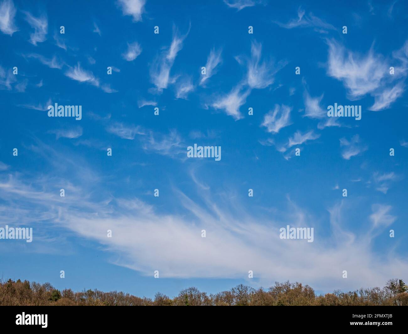Slowly moving clouds hi-res stock photography and images - Alamy