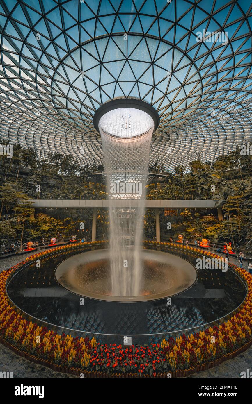 Artificial waterfall structure in Jewel terminal in Changi Airport ...
