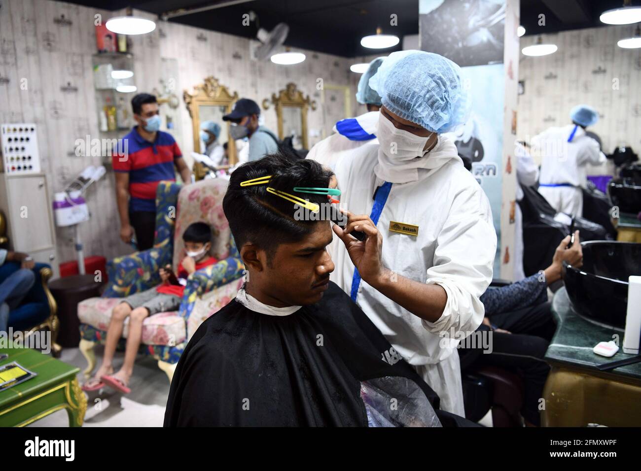 Personal barbers hi-res stock photography and images - Alamy