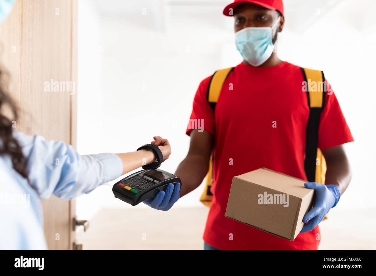 Smart watch nfc hi-res stock photography and images - Alamy