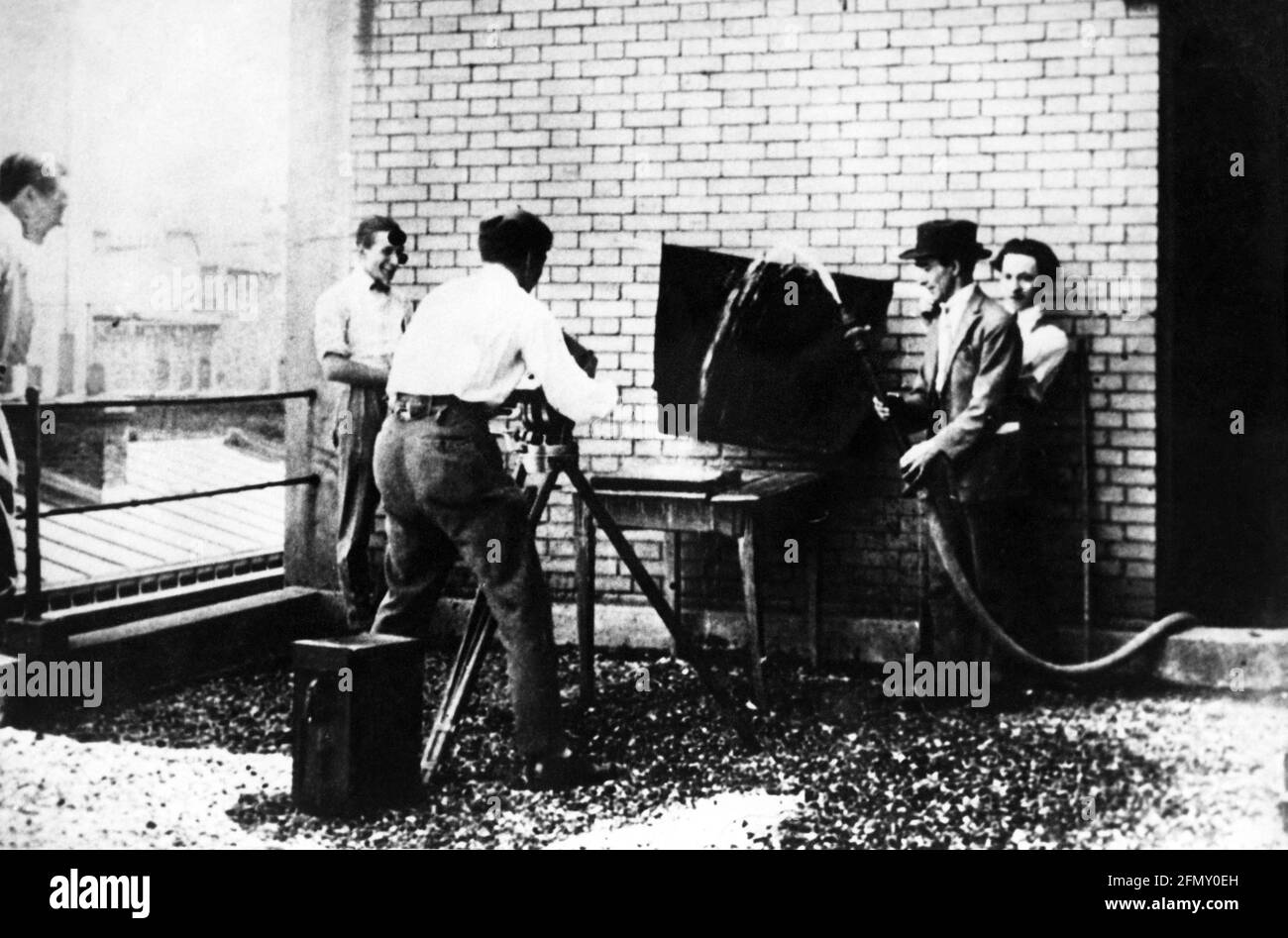 1920s shooting hi-res stock photography and images - Alamy