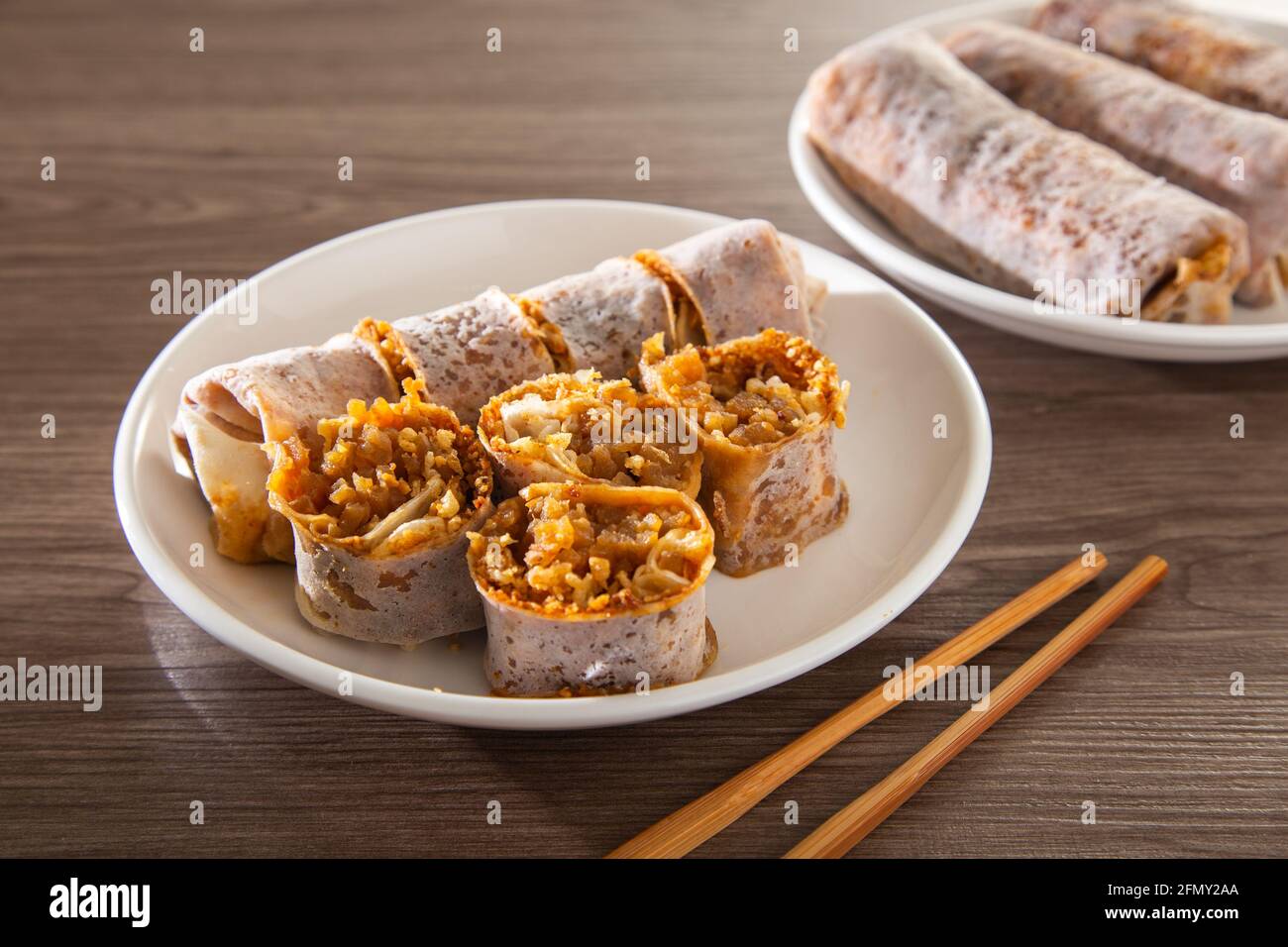 Chinese traditional popiah with vegetables. Popular Chinese fresh ...