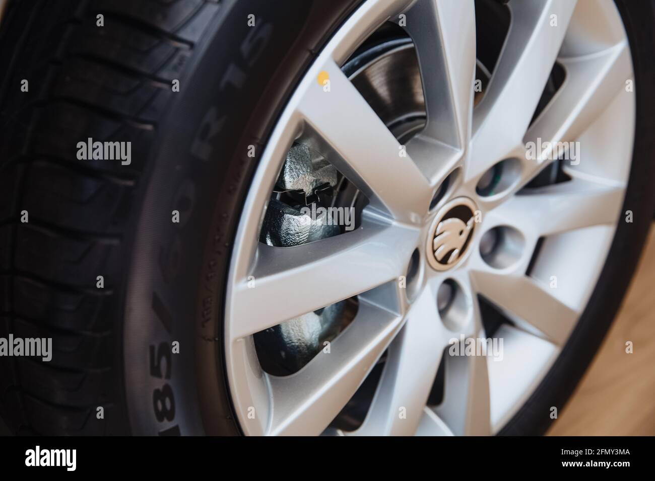 Rotating car wheel hi-res stock photography and images - Alamy