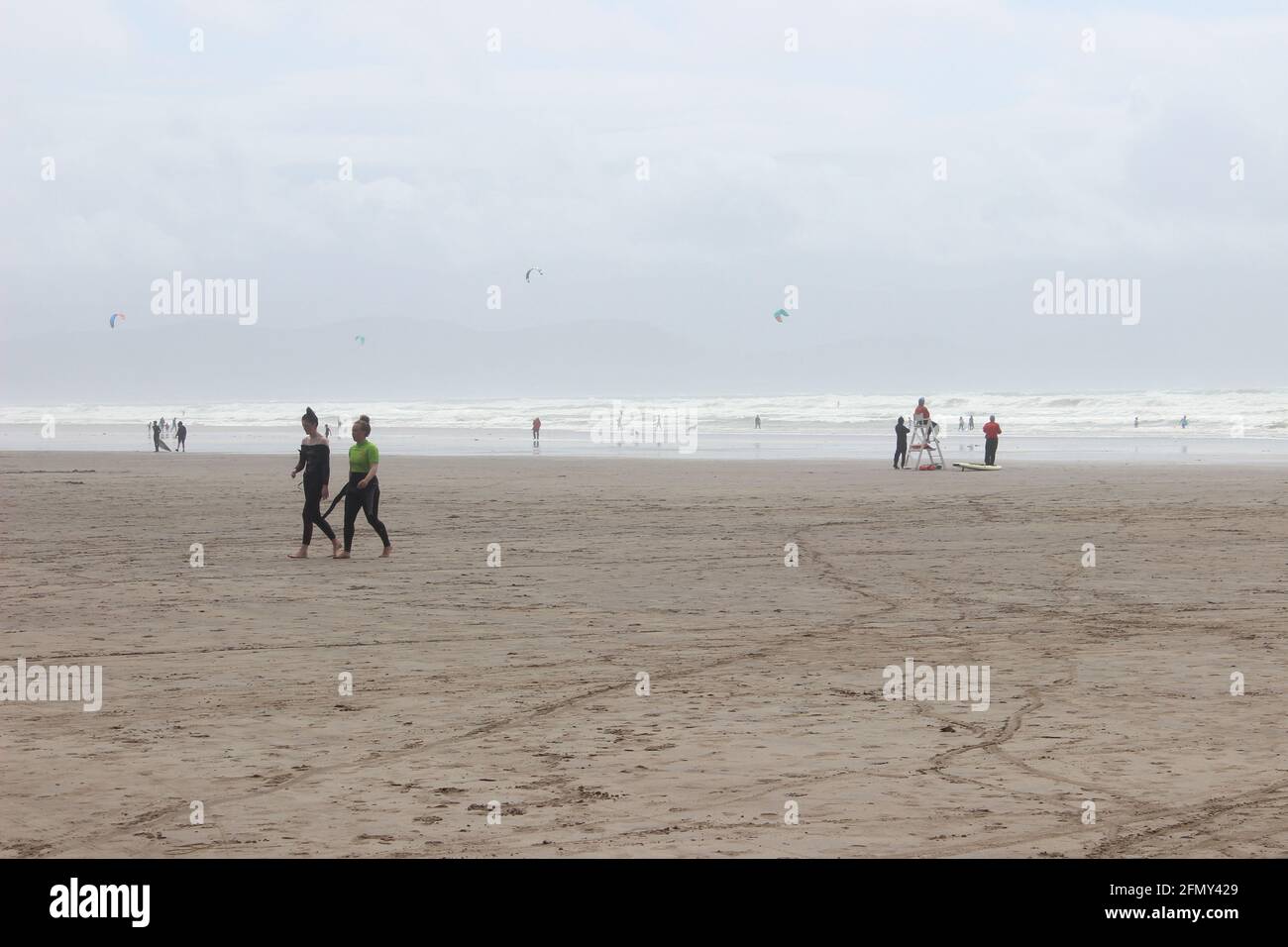 Surfing on Inch beach, Dingle, County Kerry, Ireland.r Stock Photo - Alamy