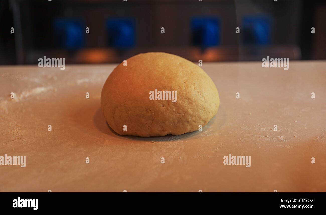 handmade fresh pasta making process. close up Stock Photo - Alamy