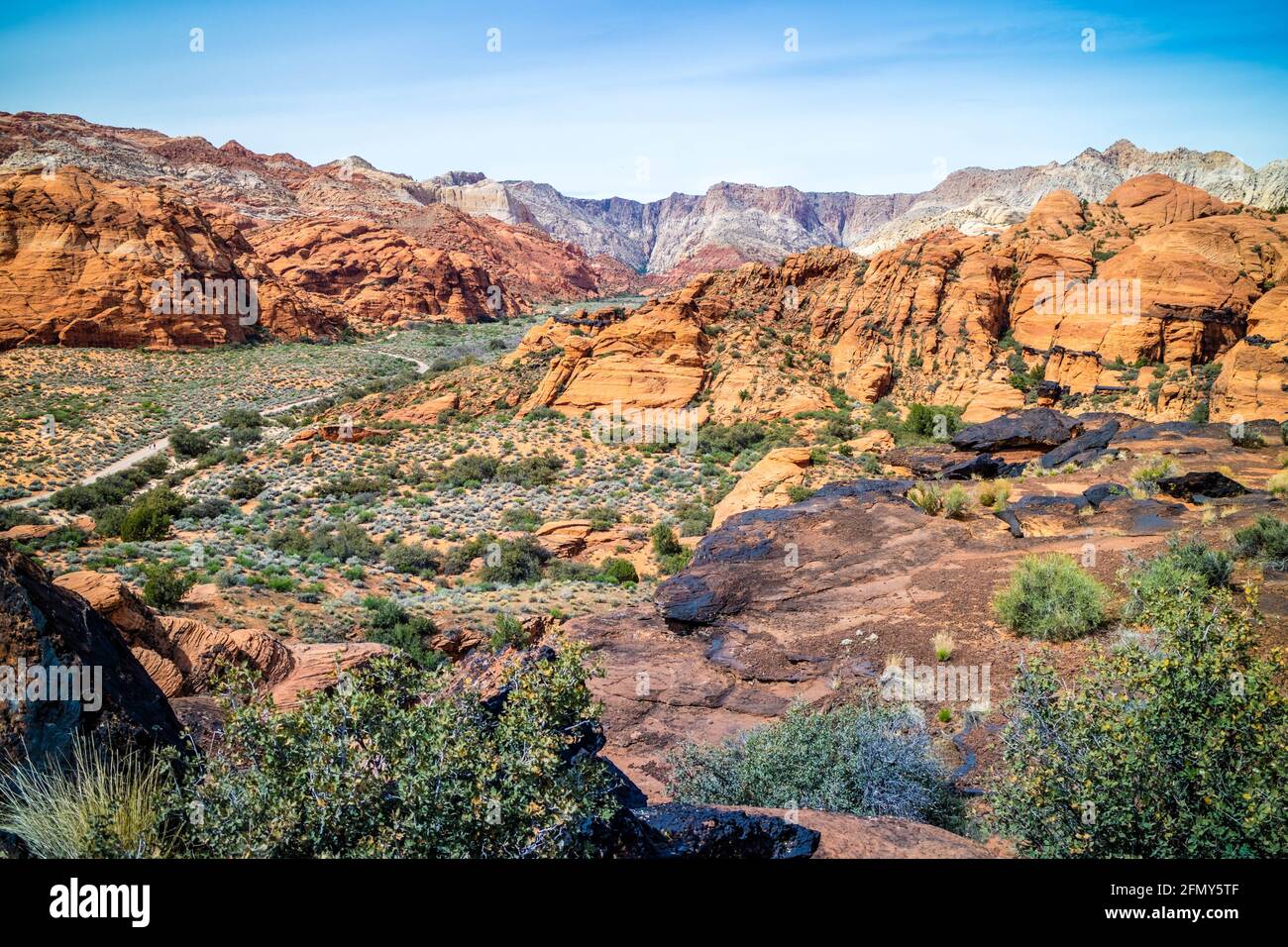 Mountain Ridges in Snow Canyon State Park, Utah Stock Photo - Alamy