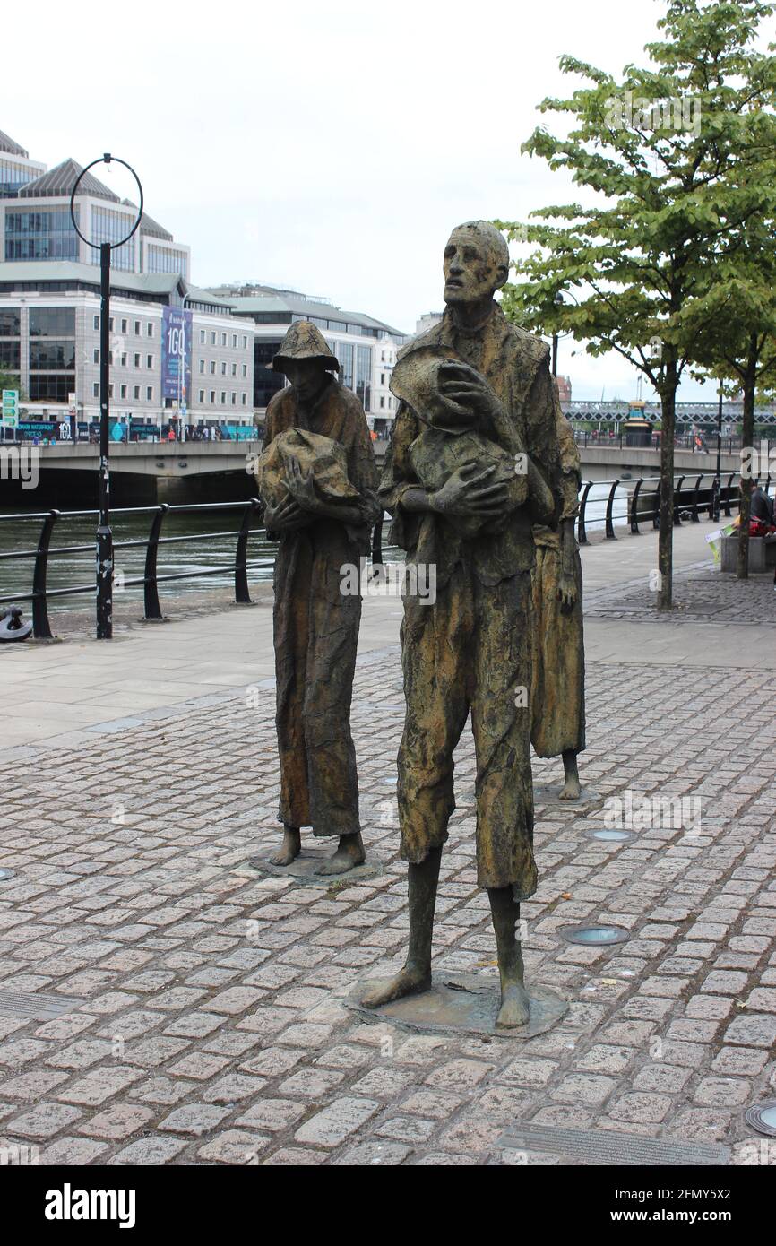 Great Famine Memorial, Customs Quay, Dublin, Ireland Stock Photo - Alamy