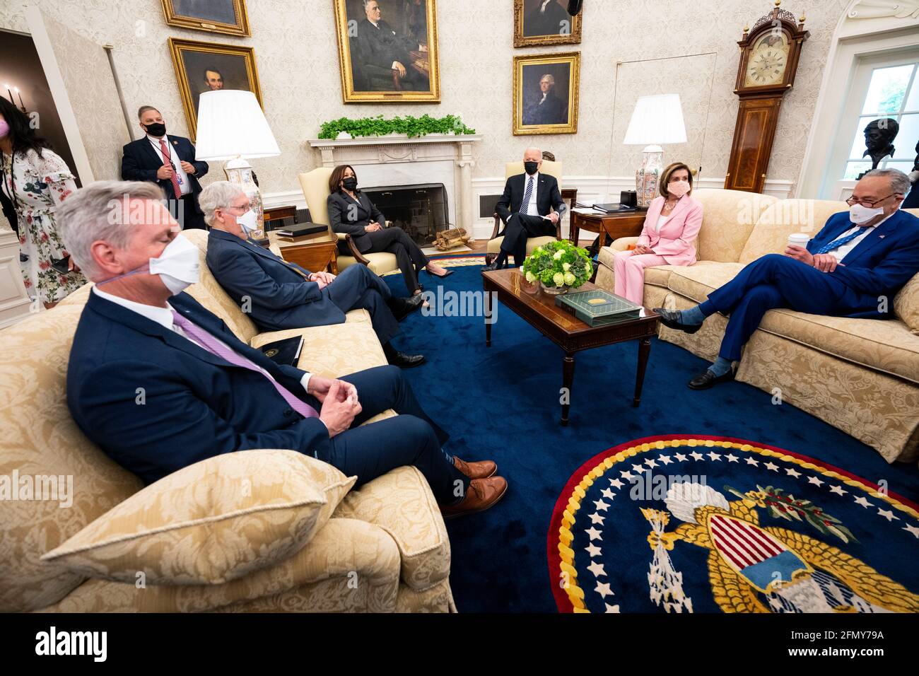 Republican democrat agreement hi-res stock photography and images - Alamy