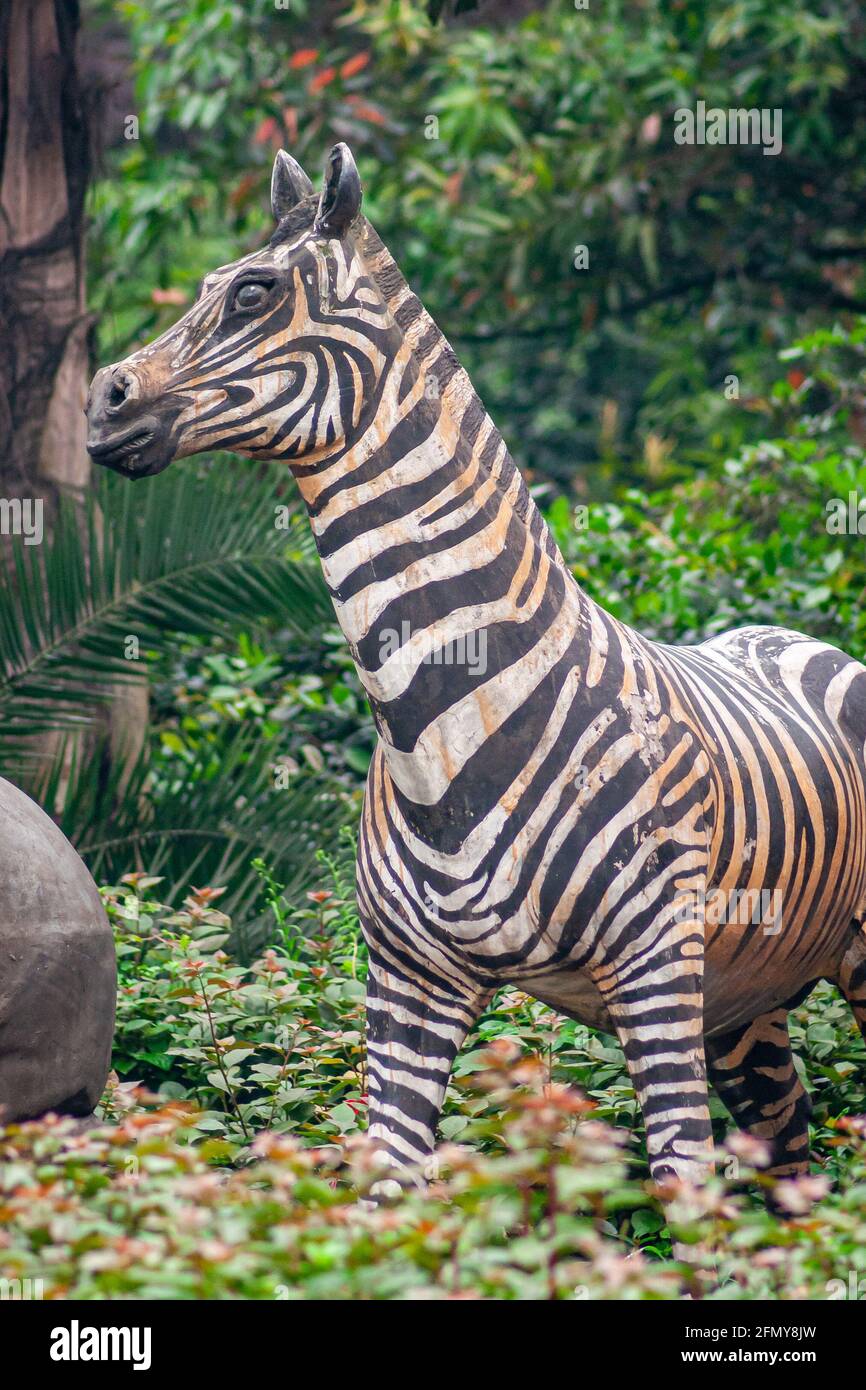 Zebra statue hi-res stock photography and images - Alamy
