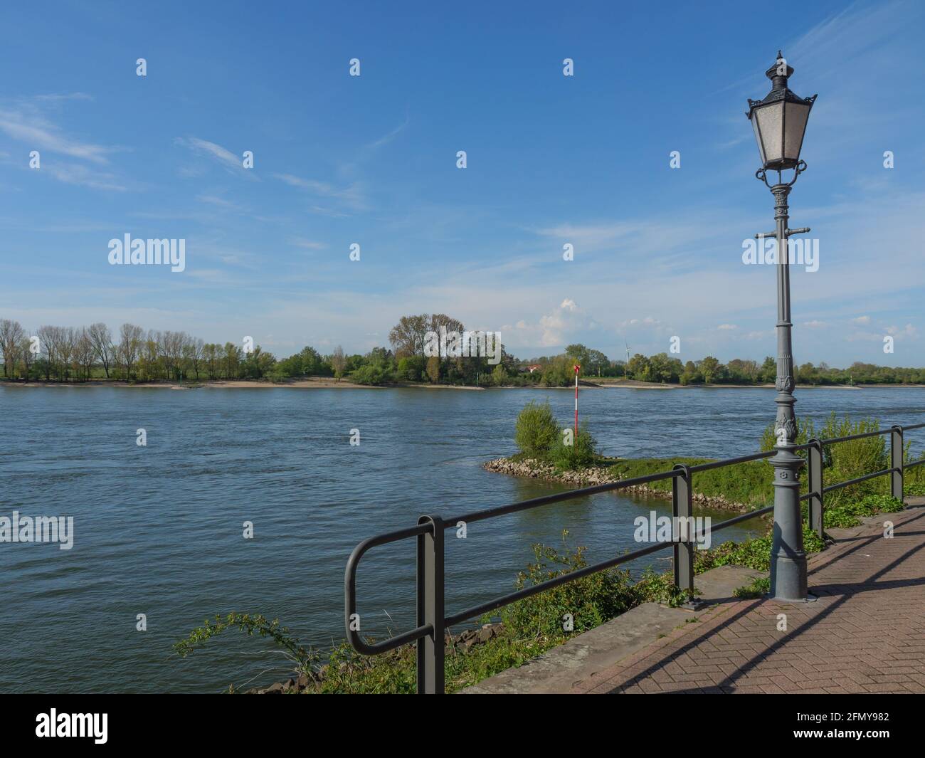 the city of rees at the river rhine Stock Photo - Alamy
