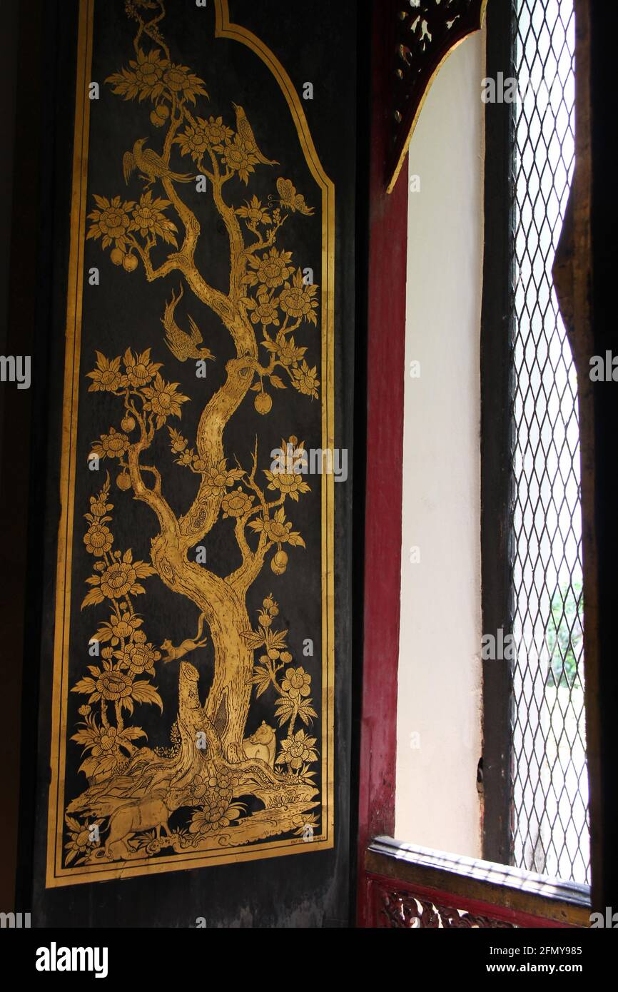 decorated shutter in a museum bangkok (thailand Stock Photo - Alamy