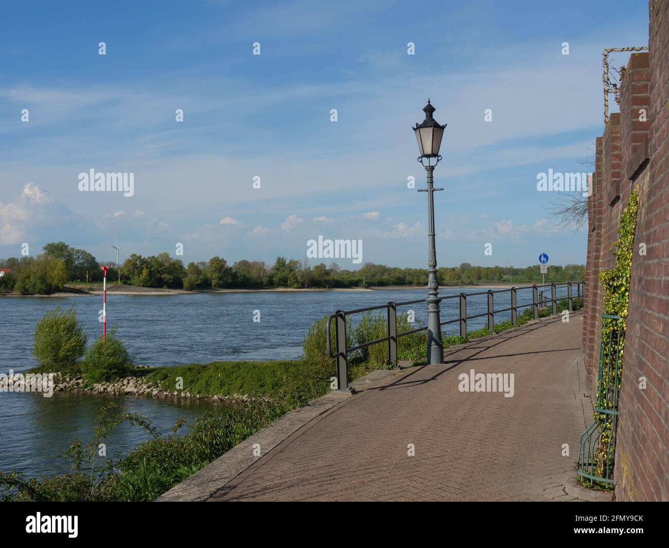 the city of rees at the river rhine Stock Photo - Alamy