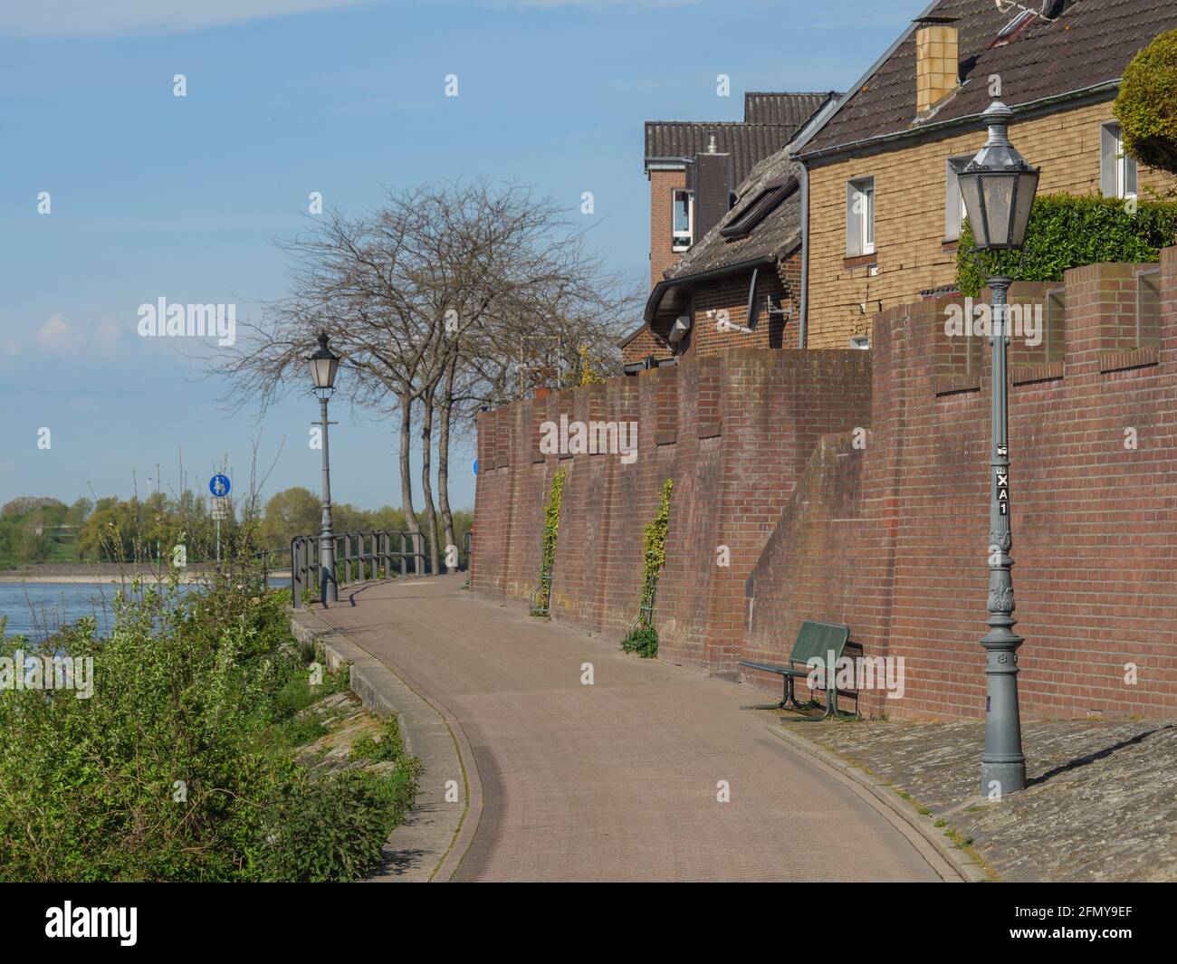 the city of rees at the river rhine Stock Photo - Alamy