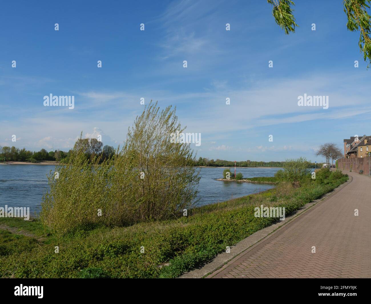 the city of rees at the river rhine Stock Photo - Alamy