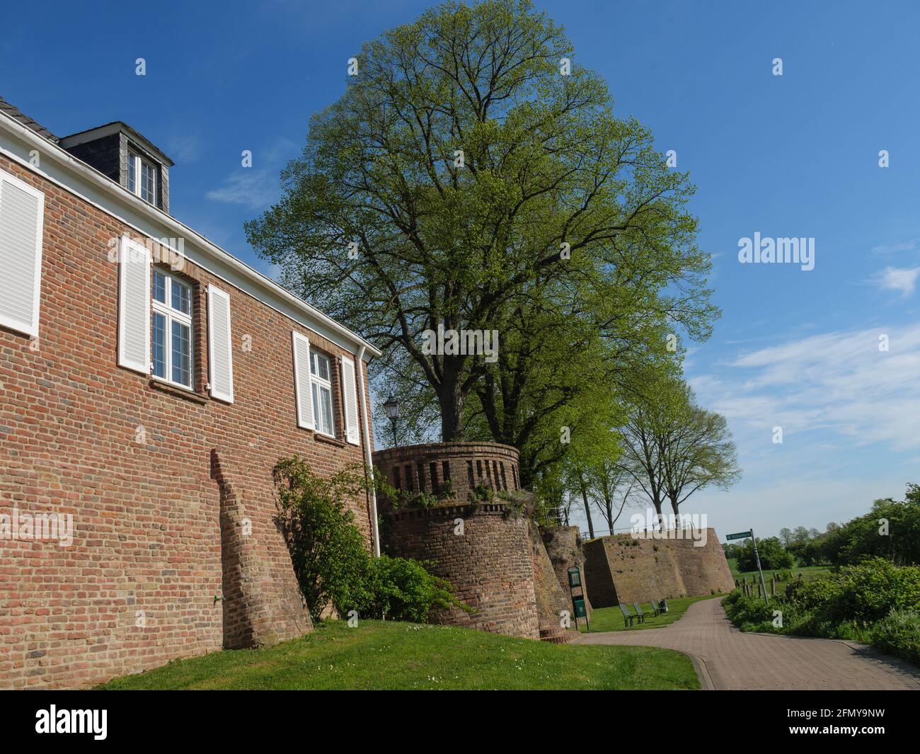 the city of rees at the river rhine Stock Photo - Alamy
