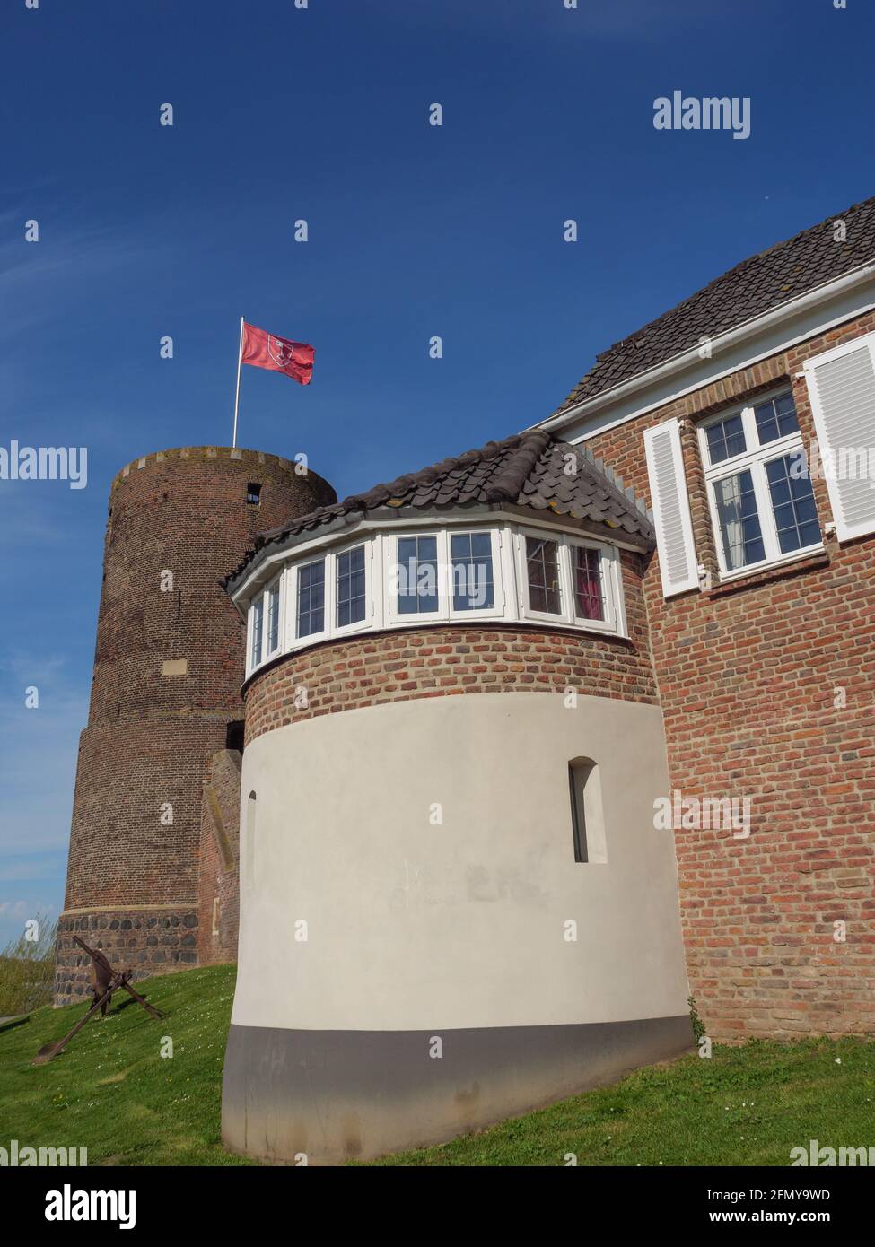 the city of rees at the river rhine Stock Photo - Alamy