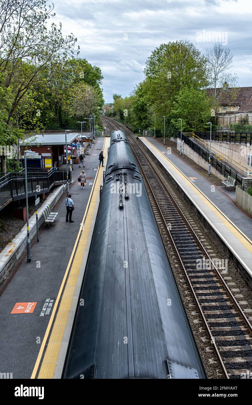 Passenger train arriving at Keynsham train station, Bristol (May21 ...
