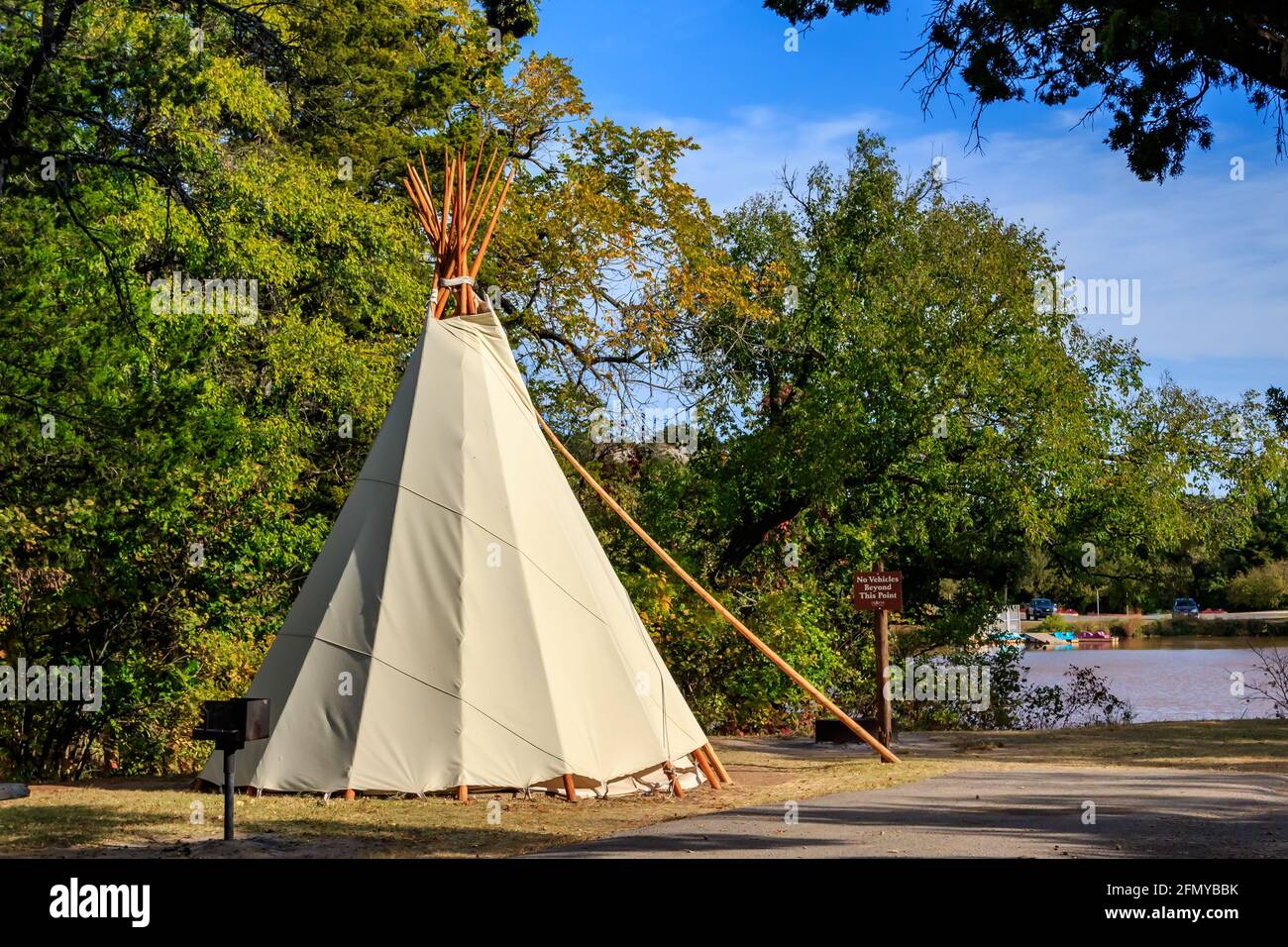 Roman nose indian hi-res stock photography and images - Alamy