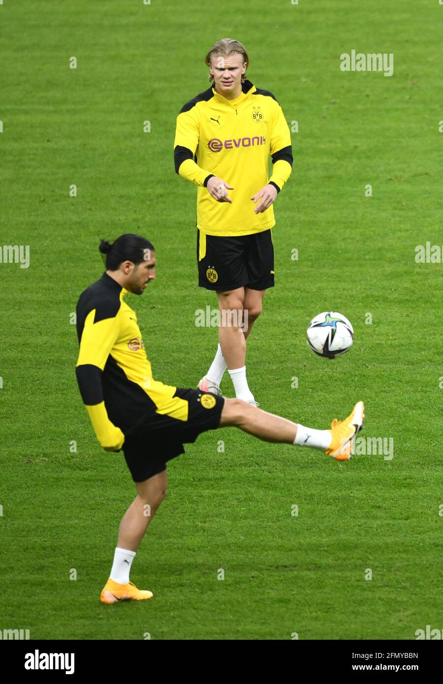 Erling haaland training hi-res stock photography and images - Alamy