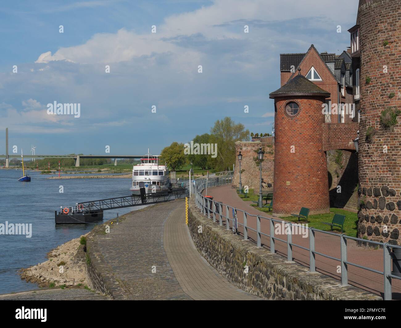 the city of rees at the river rhine Stock Photo - Alamy