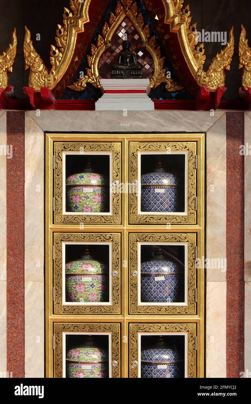 Buddhist temple golden urn hi-res stock photography and images - Alamy