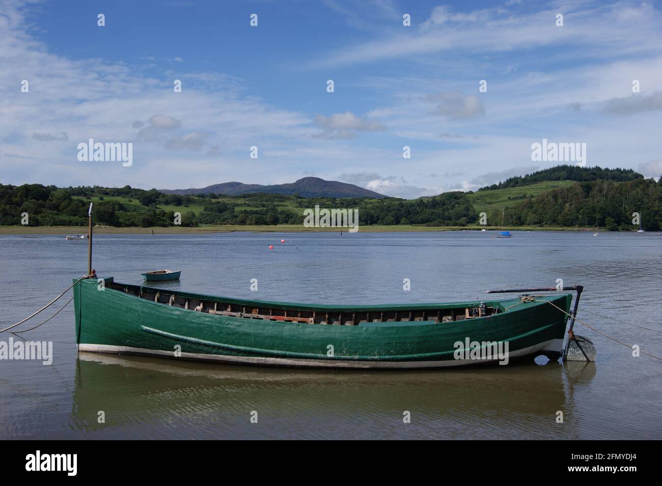 Green boat hi-res stock photography and images - Alamy