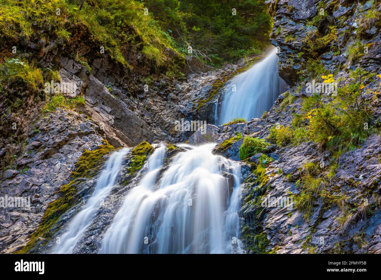 Cascada valul miresei waterfall in hi-res stock photography and images ...