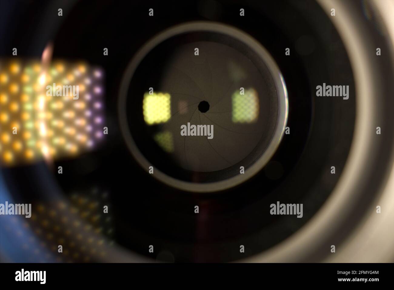 Diaphragm blades hi-res stock photography and images - Alamy