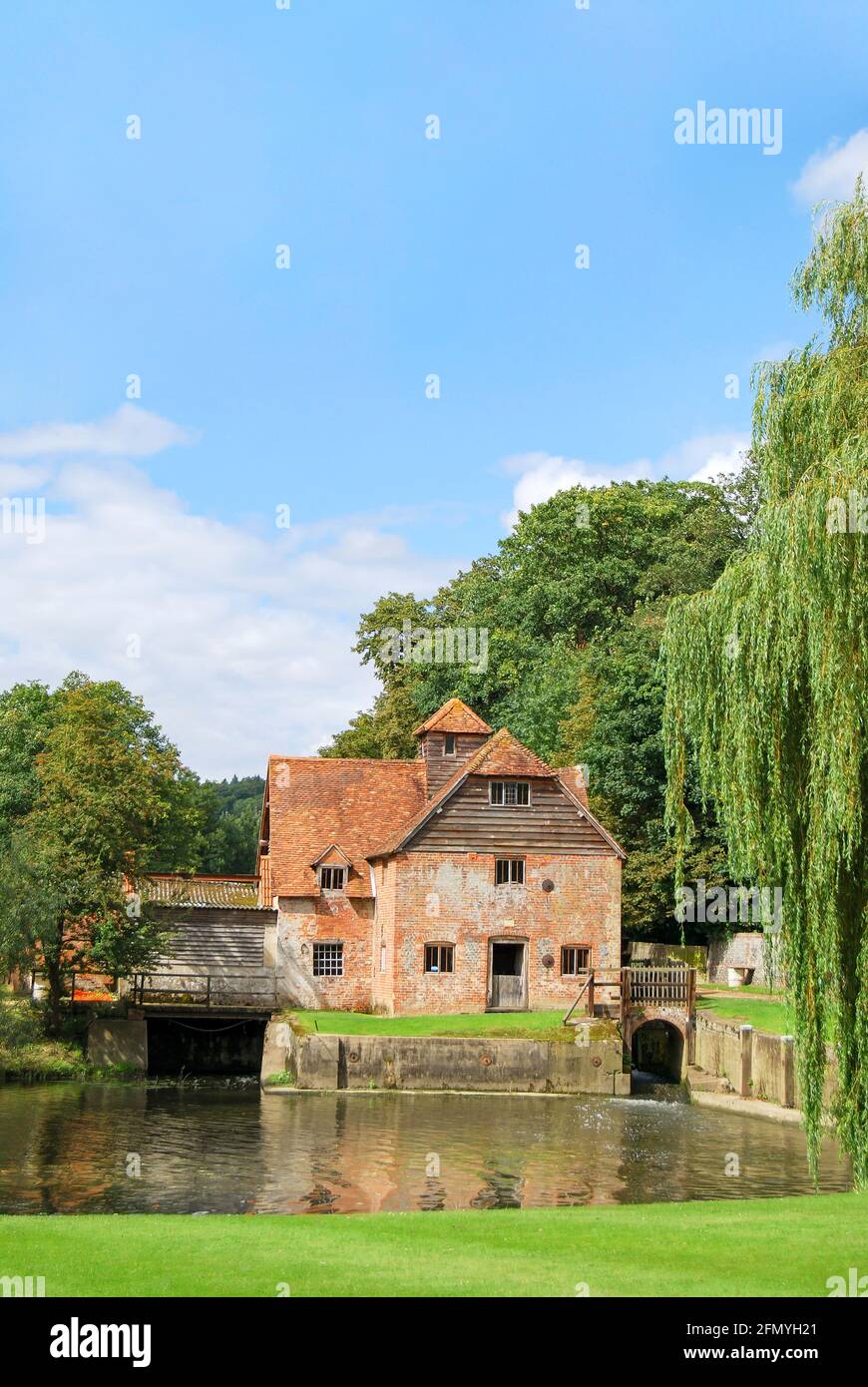 Mapledurham Watermill, Mapledurham Estate, Mapledurham, Oxfordshire ...