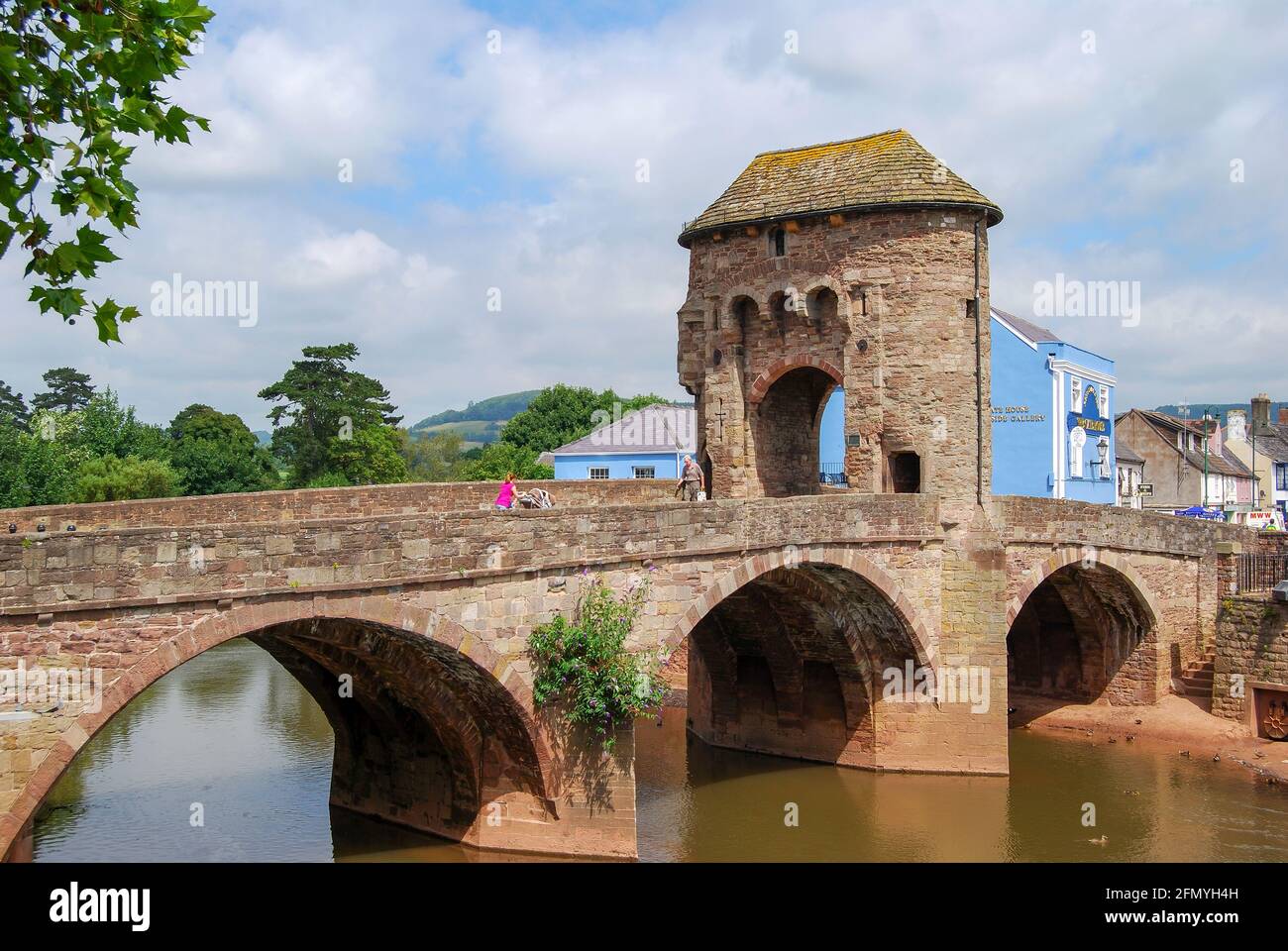 Pedestrian medieval bridge hi-res stock photography and images - Alamy