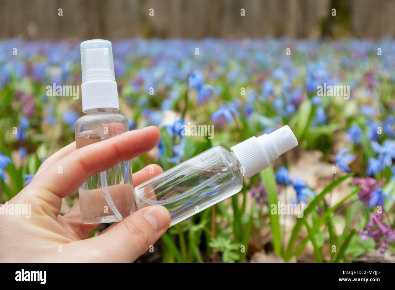 Pump bottles hi-res stock photography and images - Alamy
