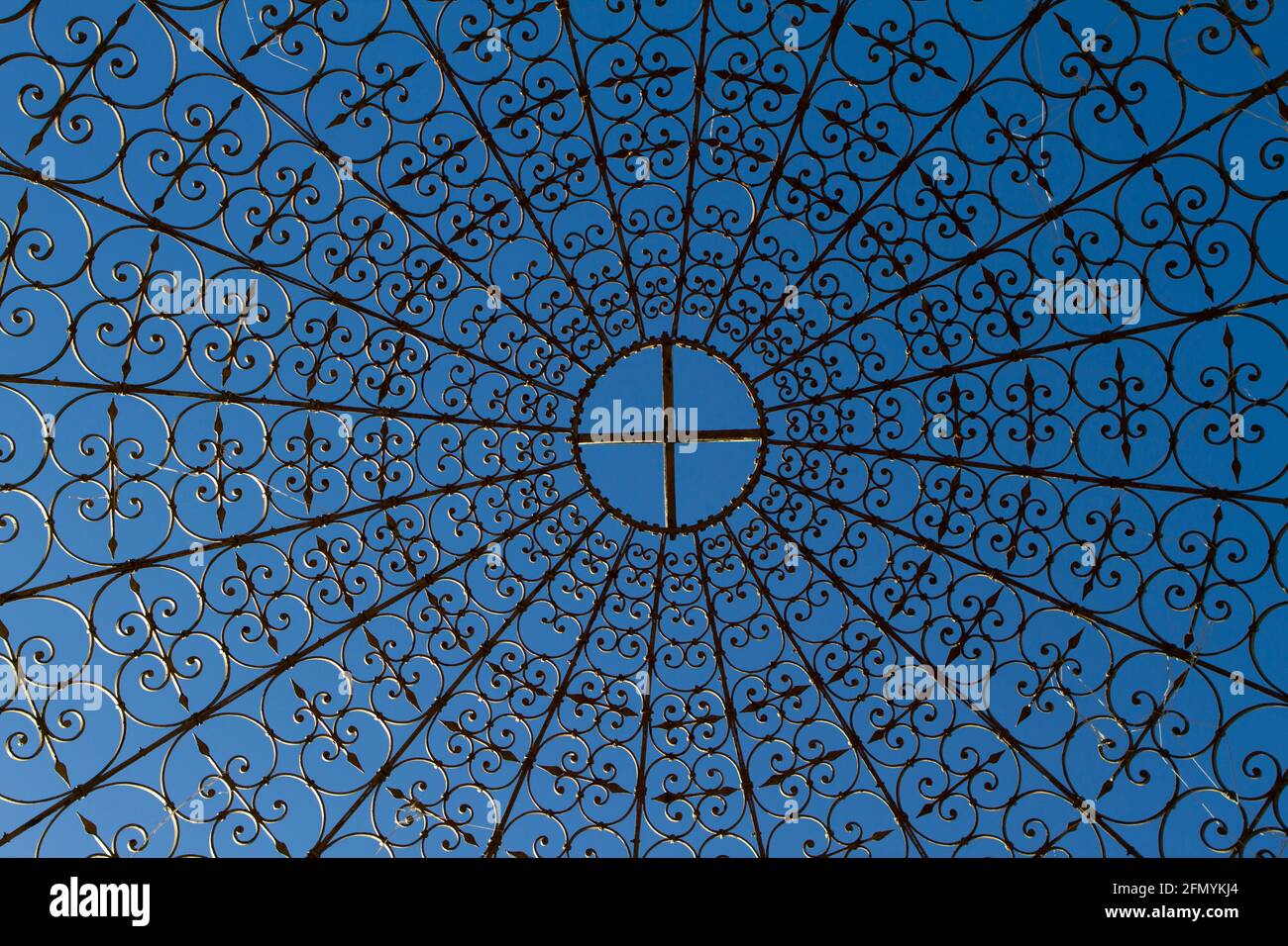 Iron dome hi-res stock photography and images - Alamy