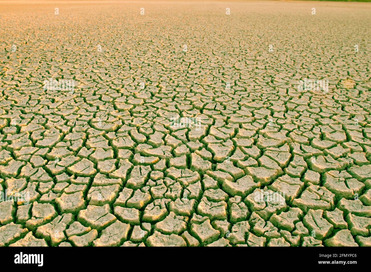 Broken earth hi-res stock photography and images - Alamy