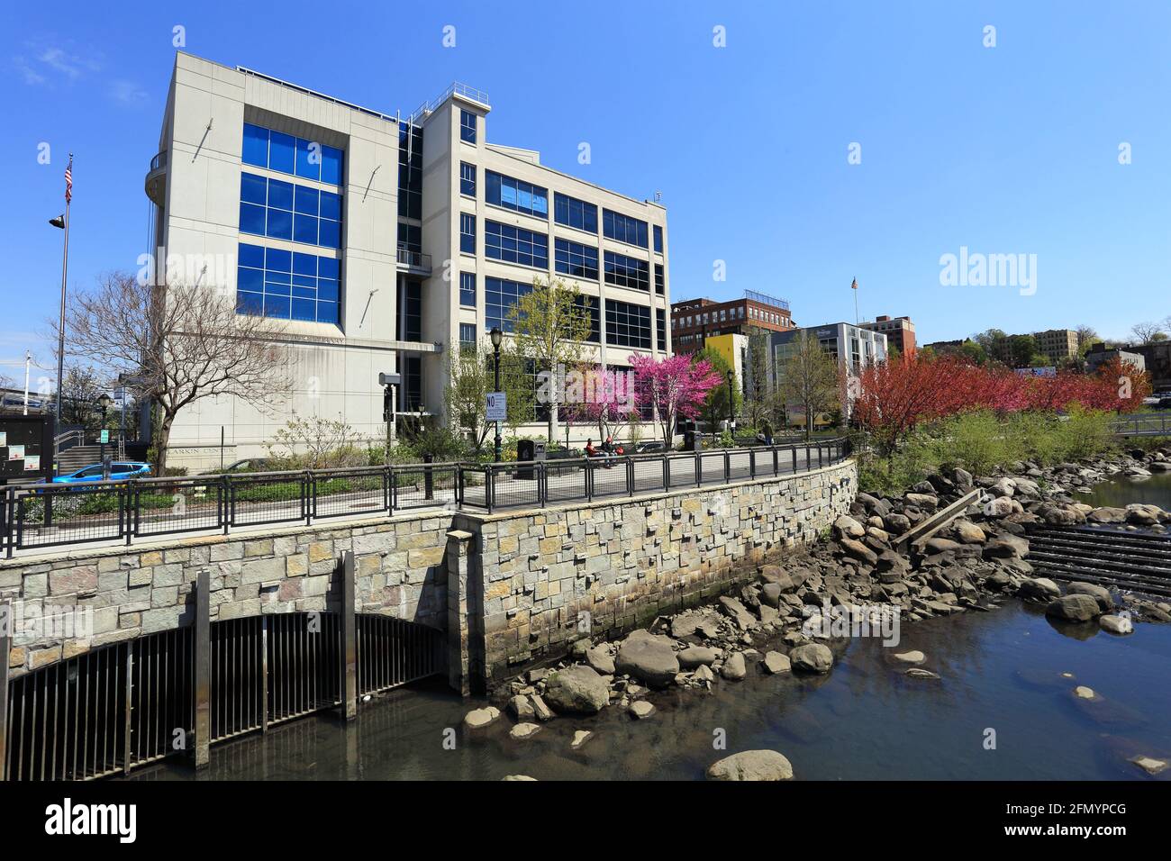 Downtown Yonkers New York Stock Photo - Alamy