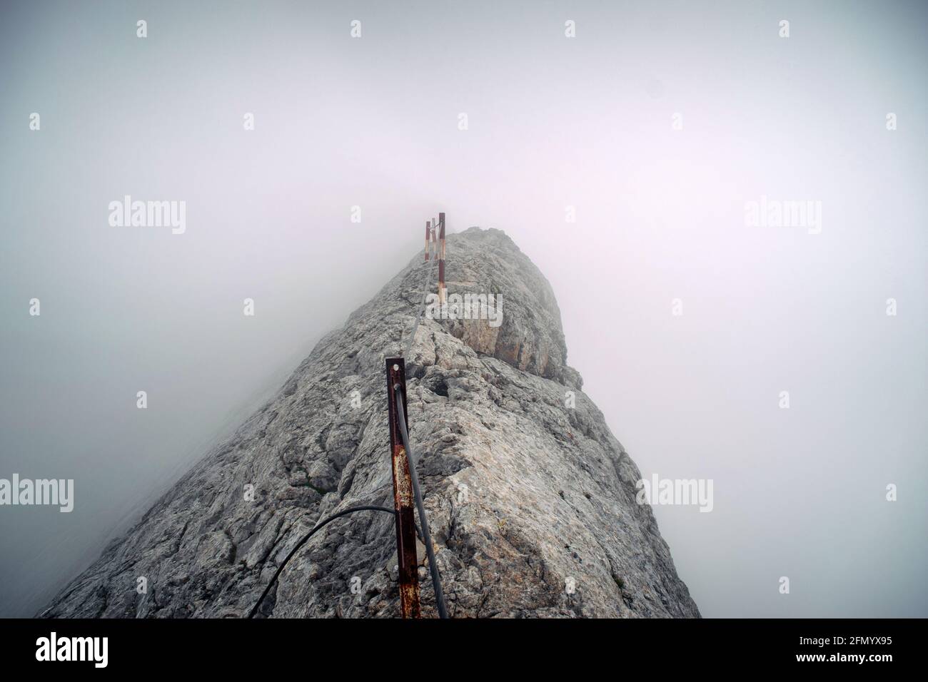 Hiking to Koncheto, view across the peaks of the Pirin Mountains in ...