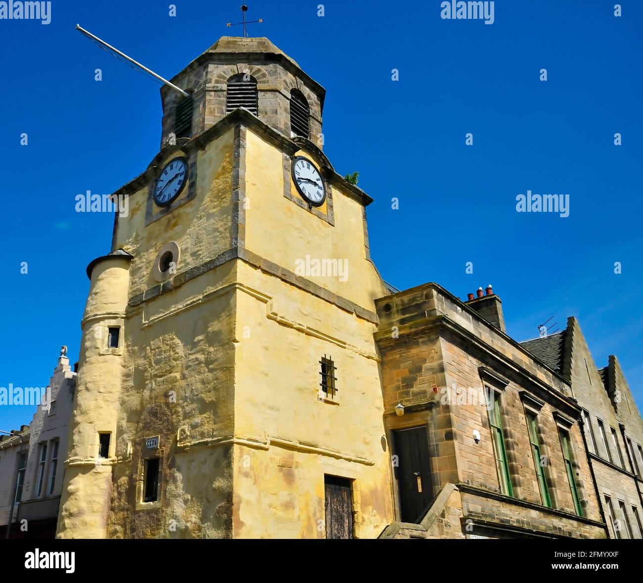 An image of the Dysart Tolbooth building in the centre of the ancient ...