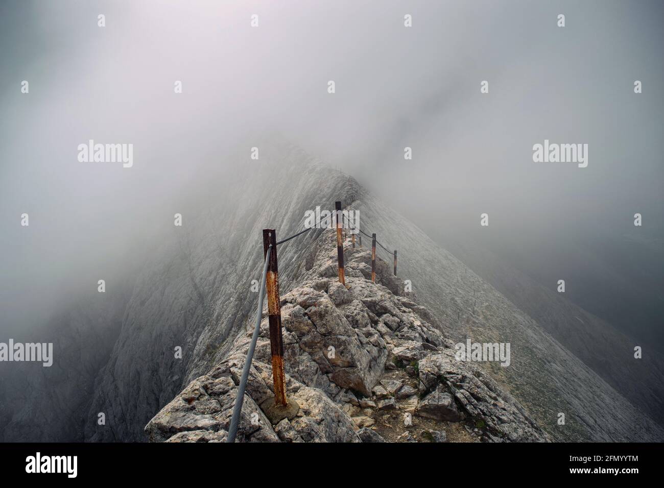 Hiking to Koncheto, view across the peaks of the Pirin Mountains in ...