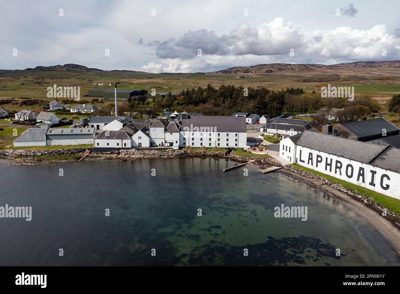 Laphroaig distillery hi-res stock photography and images - Alamy