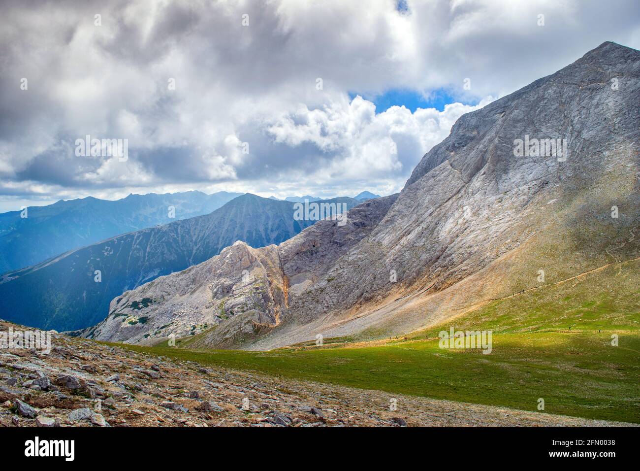 Hiking to Koncheto, view across the peaks of the Pirin Mountains in ...