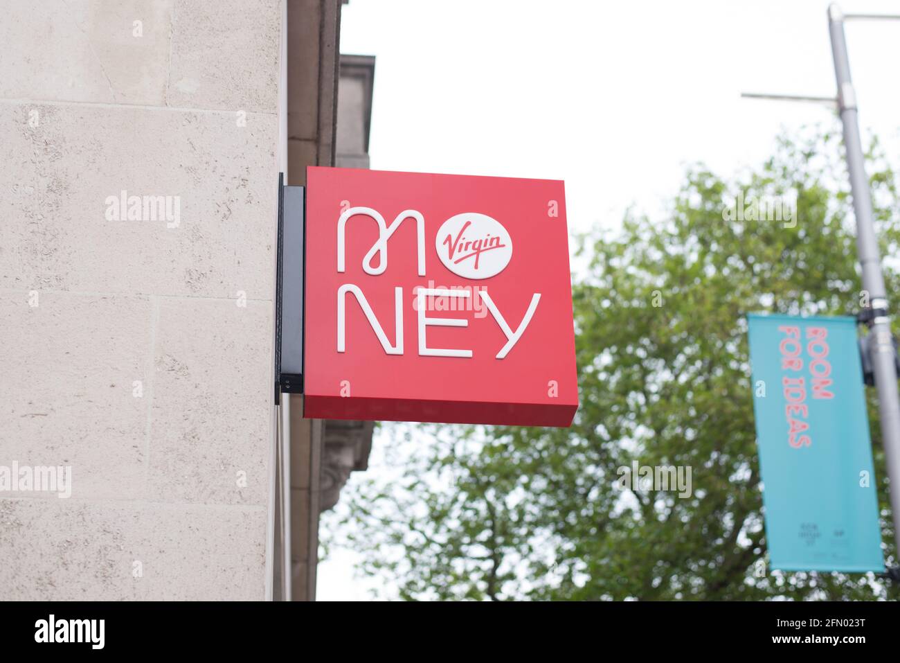 Virgin money logo hi-res stock photography and images - Alamy
