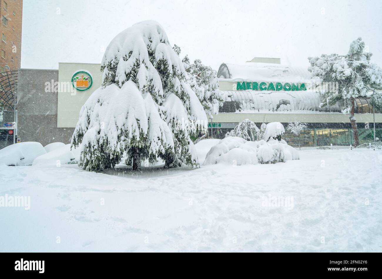 MADRID, SPAIN – JANUARY 9, 2021: Mercadona store seen during Storm ...