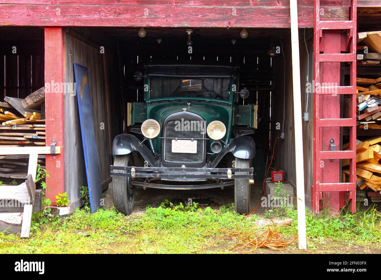 Old lumber yard hi-res stock photography and images - Alamy