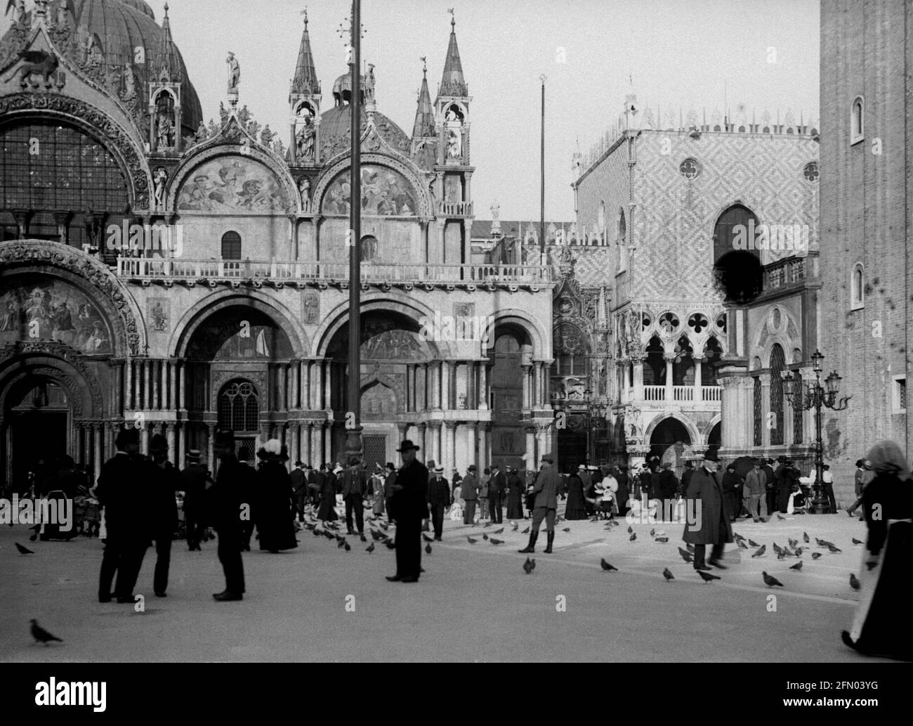 Early 1900s venice italy Black and White Stock Photos & Images - Alamy
