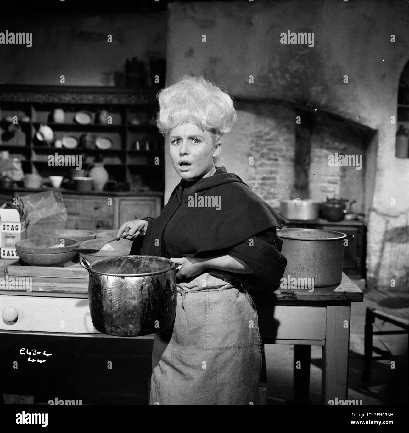 Barbara windsor 1960s hi-res stock photography and images - Alamy