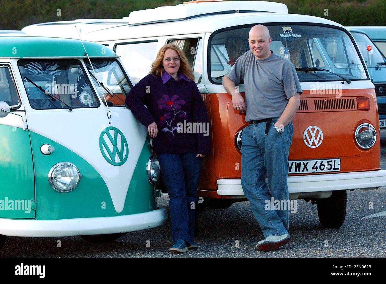 VOLKSWAGON ENTHUSIASTS MEET AT LUMPS FORT, SOUTHSEA, HANTS PIC MIKE ...